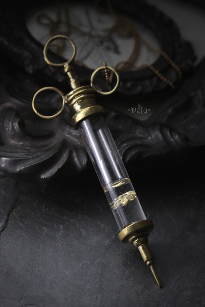 Syringe with Fly Inside Necklace (ND077) | Defy